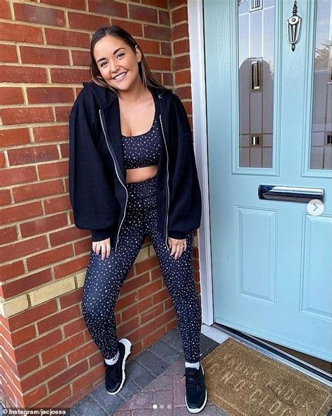 Jacqueline Jossa Displays Her Taut Midriff In A Tiny Crop Top A Daily