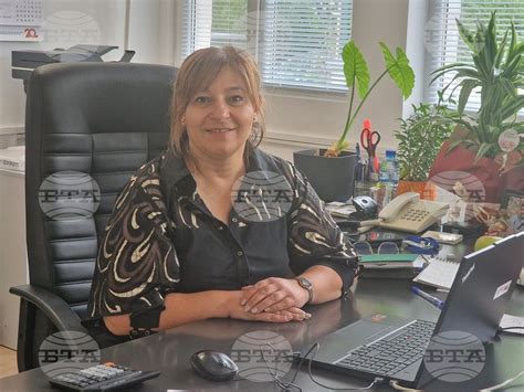 Недостигът на квалифицирани кадри засяга над 90 процента от предприятията в областта съобщи