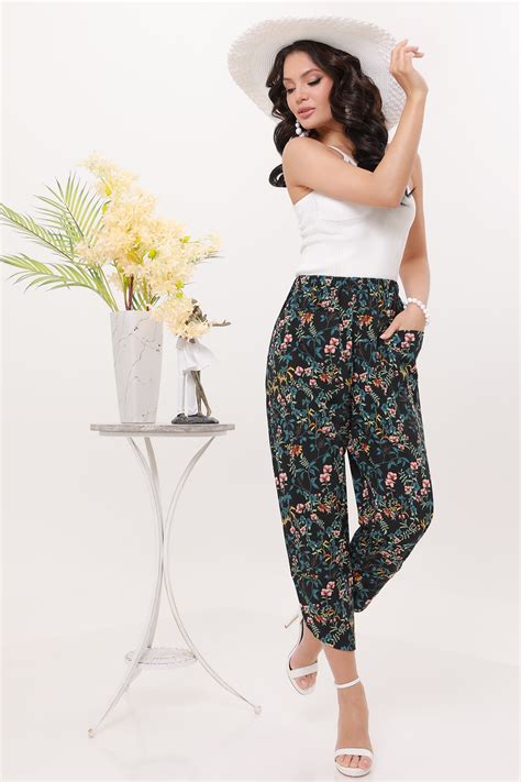 Брюки летние в цветочный принт - купить оптом по выгодной цене ...