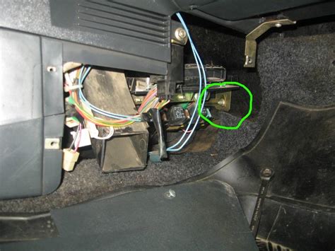 Где находится ЭБУ на ВАЗ-2112 16 клапанов: фото мозгов