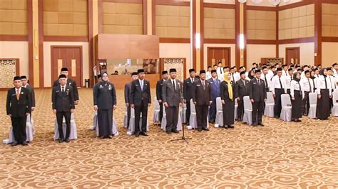 Rotasi Strategis Dalam Pelantikan 132 Pejabat Gubernur Ansar Resmi