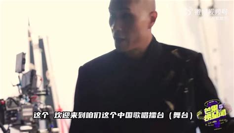 黃宣為《歌手》宣傳 拿毛筆喊「咱們這個中國頂級歌唱擂台」陷爭議！ 娛樂星聞