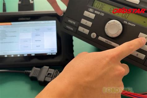 OBDSTAR DC Read Ford CD TMS Radio Code EEPROM Via OBD BOOT
