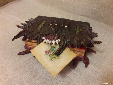 Купити Чудовищная книга о чудовищах из Гарри По Skrynya Ua