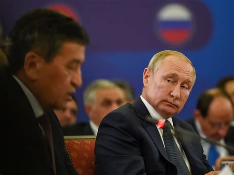 Жил бүр зохион байгуулдаг ОХУ ын ялалтын баярын алга хэмжээнд зөвхөн Киргизстан улсын