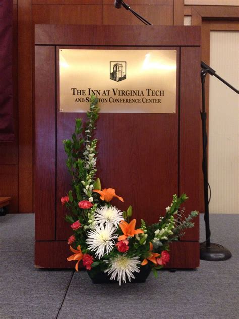 Pin On Vt Stage And Podium Flowers Fall Decor Flower Arrangements