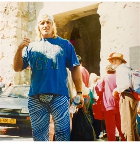 Dino Bravo Unofficial Christmas 1976 Dino Is Part Of A Stone Cold