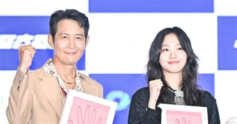 [사진]이정재 김고은 핸드프린팅 예쁘게 찍었어요 조선비즈