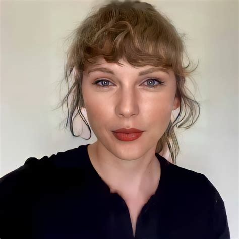 Mommy Taylor Got Me Hard Scrolller