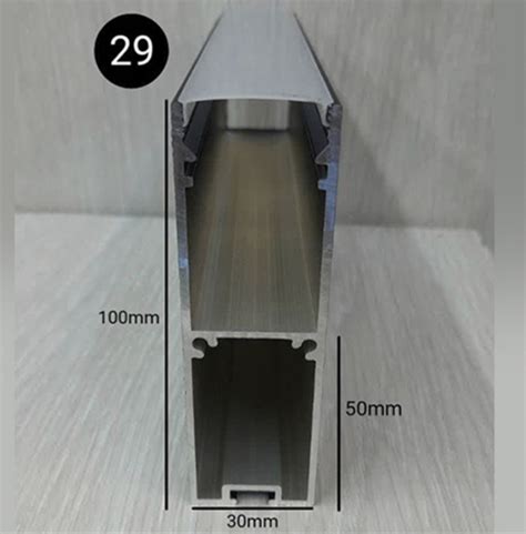 قاب چراغ خطی آویز کد 29 رویه 3 سانتی ارتفاع ۱۰ سانت معین نور معین نور