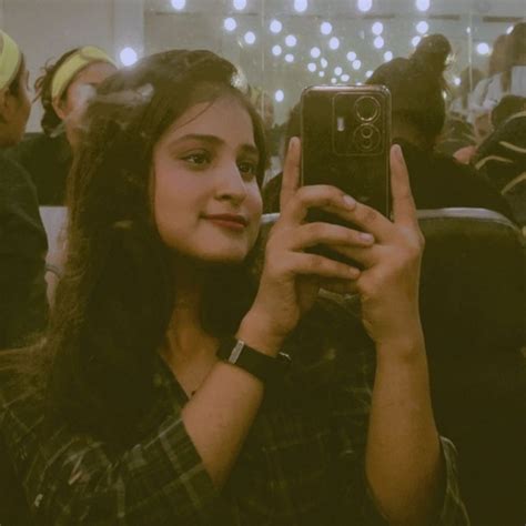 Khushi Pathak Youtube