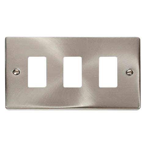 Click Deco Victorian Satin Chrome 3 Gang GridPro Frontplate UKES