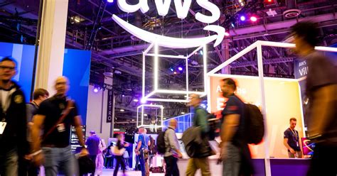 Clarity Ai Se Apoya En Aws Para Analizar Millones De Datos Y Fomentar Inversiones Y Compras