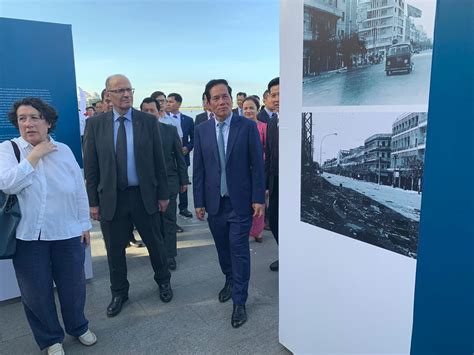 លោកឃួង ស្រេង៖ ពិព័ណ៏រូបថតសម័យបារាំងជាង១ពាន់សន្លឹកតាមផ្លូវថ្មើជើងមាតទន្លេ មានអាយុ កាល៤០ឆ្នាំ