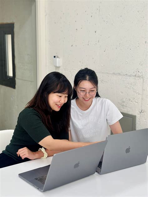 직무 인터뷰 웹 프론트엔드 개발팀 오일나우와 첫 만남은 계획대로 됩니다 바로 이 분들 덕분에 By 오일나우 오일나우 팀 블로그 Jul 2024 Medium
