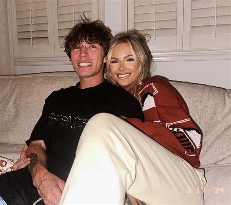 Rylee Forkner He Loves Lipgloss Smooches 🥰 Instagram