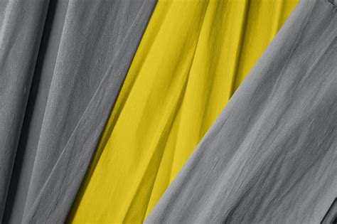 2021의 유행 색상 조명과 궁극적 인 회색 색상은 종이 배경을 구겨진 0명에 대한 스톡 사진 및 기타 이미지 0명 2021년 개념 Istock