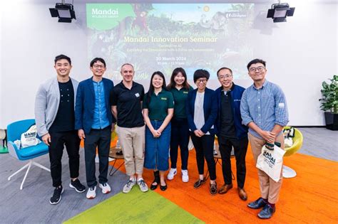 🏃🏻‍♂️ Robin Weston On Linkedin This Was The First Talk Ive Given While Being Eyeballed By A Giant…