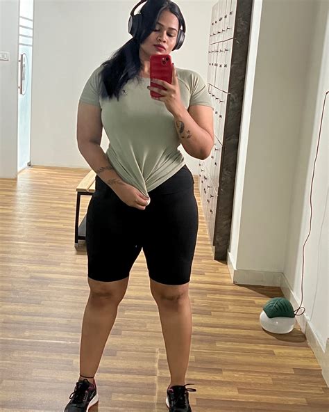 Shanthini Shanthini Vibes • Instagram Photos And Videos