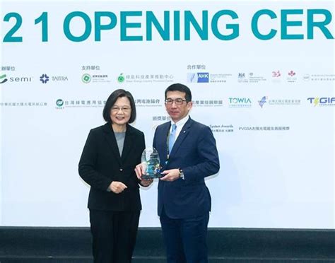 永豐銀六連霸奪光鐸獎 綠能合作達1座核電廠 財經 工商