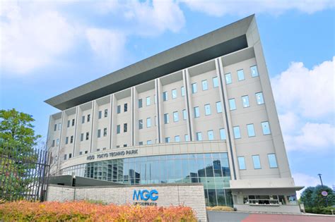 事業内容菱東運輸倉庫 半導体の製造や配送輸送など幅広い業務を受託