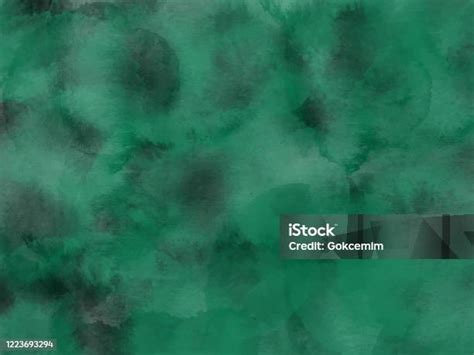 검은 색 에메랄드 그린 페인트 튀는 물방울의 색조의 테두리 수채화 스트로크 디자인 요소입니다 에메랄드 그린 컬러 의 손으로 그린 추상적인 질감 수채화에 대한 스톡 벡터 아트
