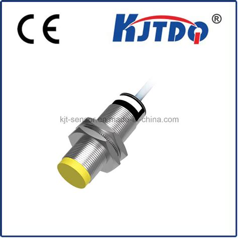 Non Flush PNP No M High Temperature Proximity Sensors Switch Extended Temperature Sensor
