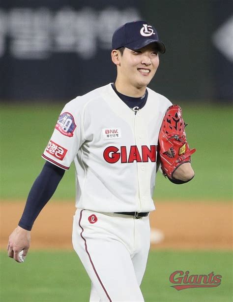 “안타 1개도 싫어했던 그때로” 롯데 최준용이 되돌아본 ‘5분들