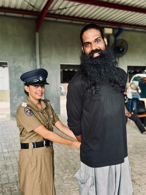 මේ පාර කාටද ගහන්නෙ 🤔 Thetrustedleader By Kaali කාලී