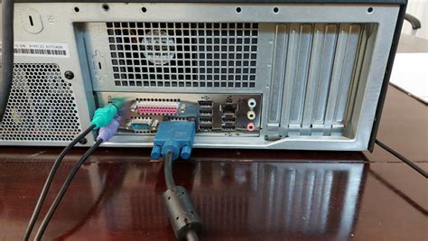 Retro Ra Unalnik Ibm Thinkcentre Pentium Crt Monitor Ibm E