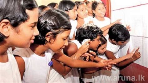 ශිෂ්‍යත්ව විභාගයේ පාසල් කඩඉම් ලකුණු නිකුත් කරයි අරුණ