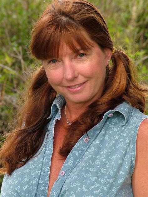 Horny Country Woman Daisy Dee Reveals Her Amazing Boobs In The Park