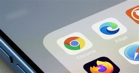 Android の Chrome の下部にアドレスバーを表示する方法