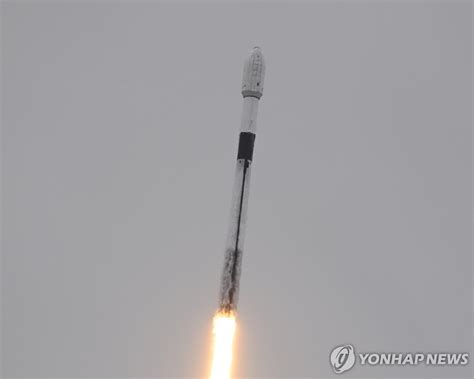 우주선 충돌후 소행성에 무슨 일이…유럽우주국 무인 탐사선 발사