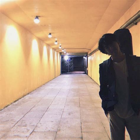몽 on Twitter 어느 시절이 겹쳐보일때마다 너무 힘들어