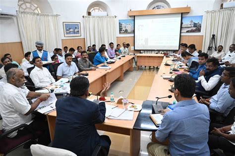 ಬಿಬಿಎಂಪಿ ಅಧಿಕಾರಿಗಳ ಜೊತೆಗೆ ಡಿಸಿಎಂ ಡಿಕೆ ಶಿವಕುಮಾರ್ ಸಭೆ Dcm Dk Shivakumar Meeting With Bbmp