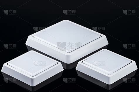 天花板上的led灯