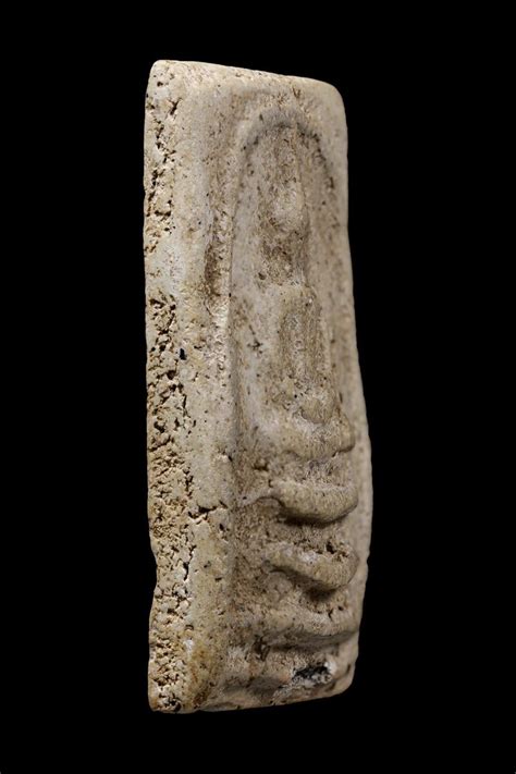 หลวงปู่ภู วัดอินทรวิหาร พิมพ์สามชั้นโย้ เนื้อจัดมาก องค์2 ร้าน แสงธรรม