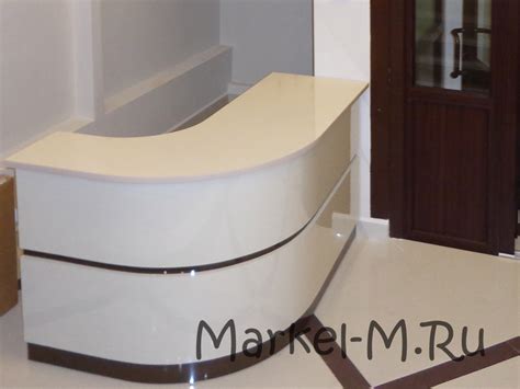 Низкая стойка стол для охраны в холл коридора или подъезд с установкой ...