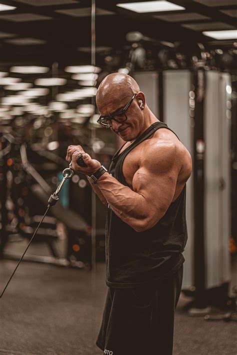 А ти пиеш ли алкохол 🥃 Аз да … Но казват че е нездравословно … А ти пушиш ли 🚬 Аз да … Но