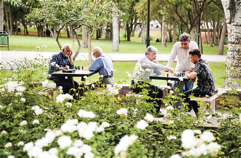 جزئیات کامل شرایط بازنشستگی با چه سن و سابقه‌ای می‌توان درخواست بازنشستگی داد؟ تفاوت نحوه
