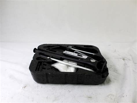 1501930 Cric Martinetto Con Attrezzi Mini Cooper R50 1 6 B 85kw 5m 3p