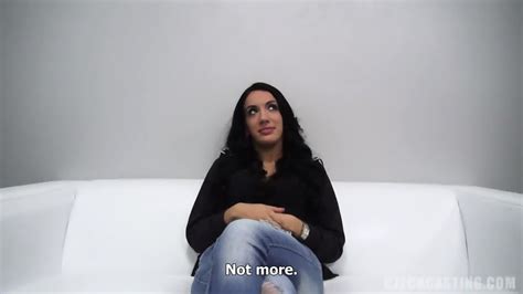 Lovely Amateur Gets Naked At The Casting