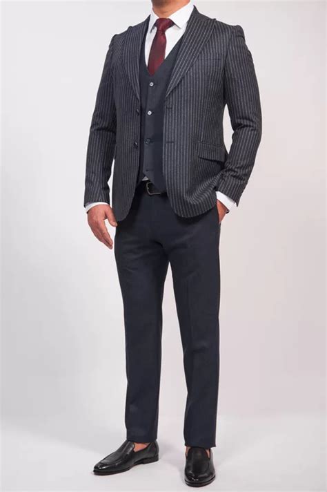 Купить Костюм тройка синего цвета в полосу в Москве Mens Segment