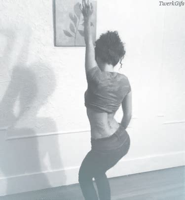 Your Hump Day Surprise Full Of Hips And Thighs Ebaums World