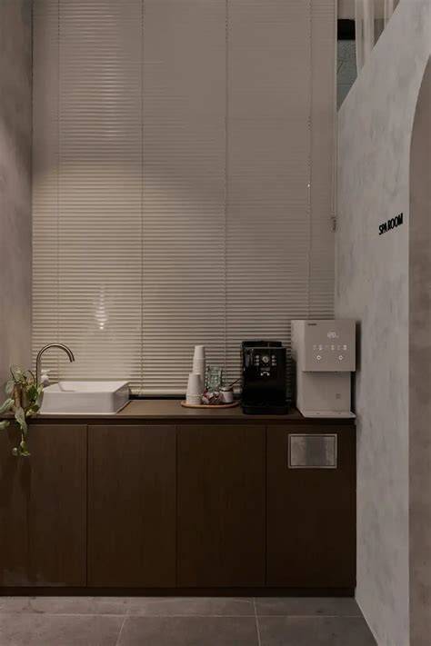 감각스러운 미장으로 모던한 느낌의 13평 미용실 인테리어 용인 수지구 동천동