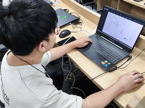 强实训 砺本领｜走进我院2021级学子奇安信集团虎符基地实习实训现场 武汉华夏理工学院信息工程学院