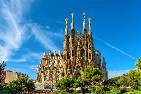 5 Outstanding Buildings In Spanish Architecture
