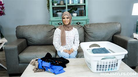 Im Naked What The Fuck The Magic Strip Your Mom Remote Hijabmylfs Jesse Pony Porn Pic