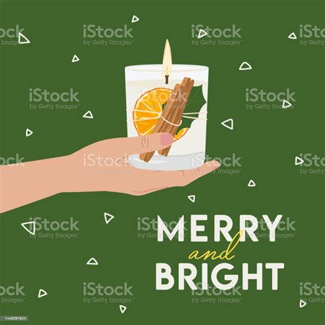 여성 손에 말린 오렌지와 향기로운 간장 왁스 양초가 있는 메리 크리스마스 인사말 카드 새해 메리와 밝은 크리스마스 포스터 제로 웨이스트 에코 선물 손으로 그린 벡터 12월에